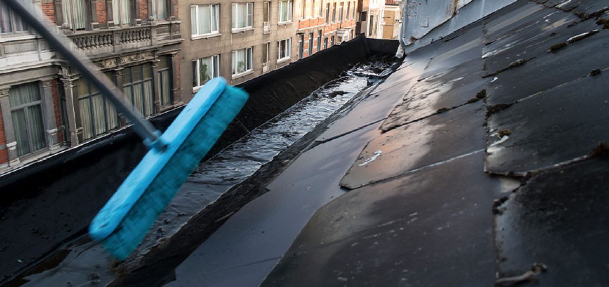 3 Ways To Ensure Clean Gutters - Specialist Access Technicians